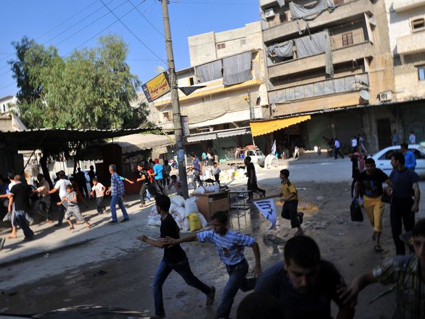 Aleppo massacre feared by U.S. as Assad positions troops outside Syria ...