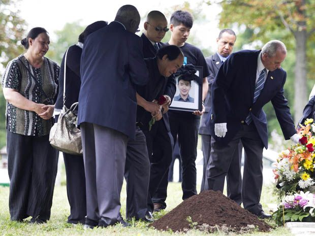 Jun Lin's mother expresses 'sympathy' for Luka Rocco Magnotta ...