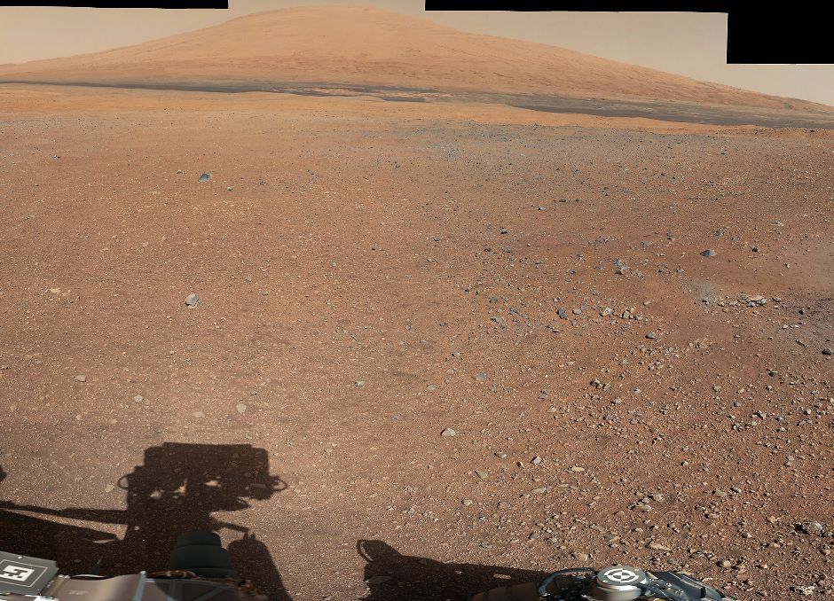 Mars rover Curiosity sends home first high-resolution, colour images ...