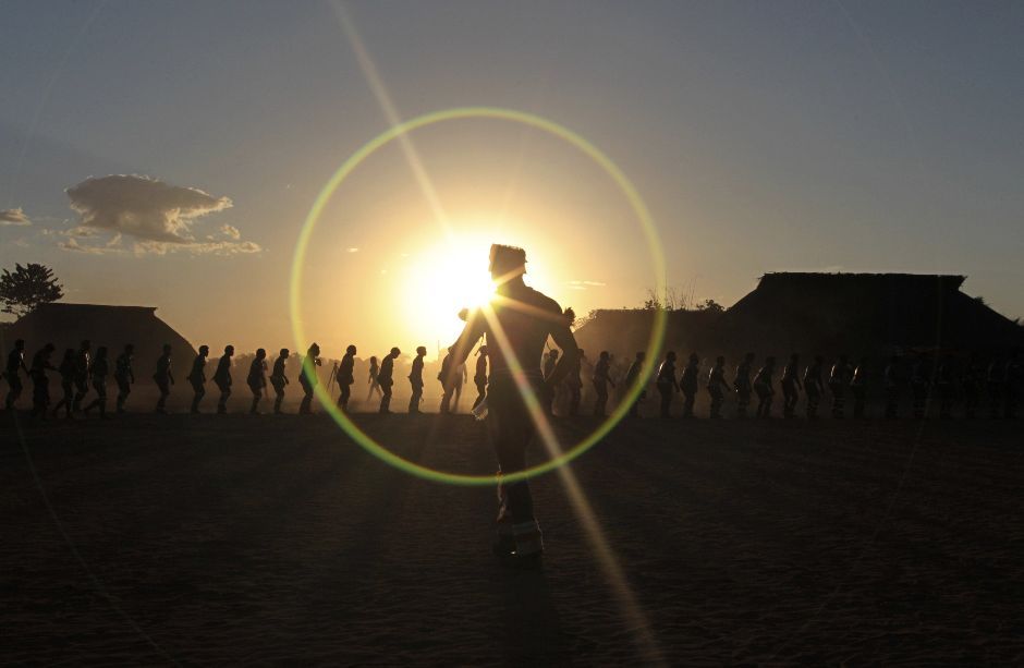 Brazils Indigenous Yawalapiti Tribe Honours The Dead With Festivities