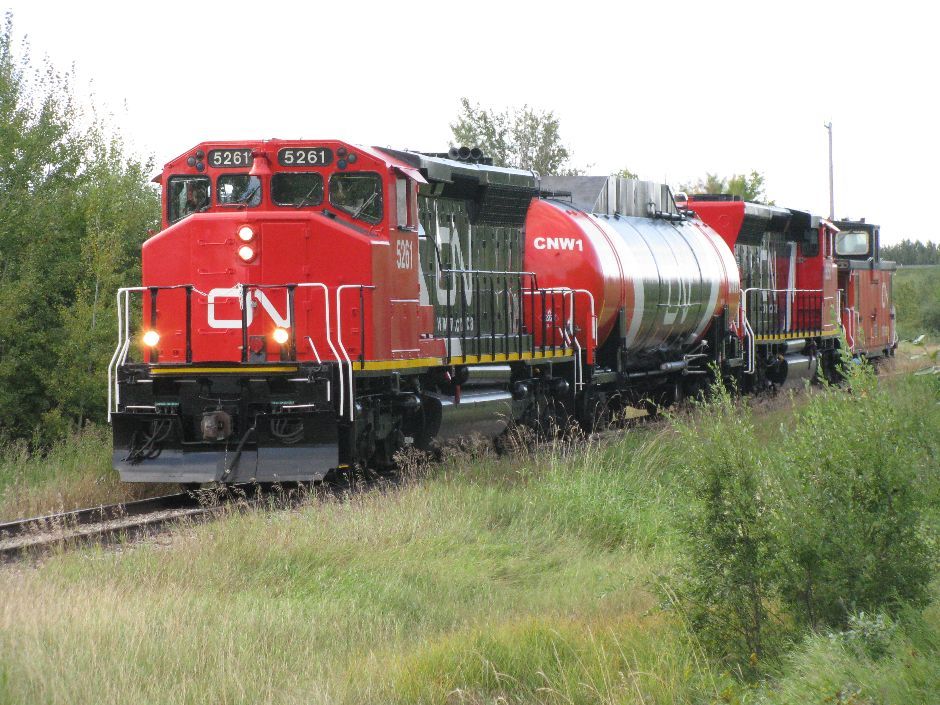 CN drives into eco-friendly(er) future with natural gas-powered ...
