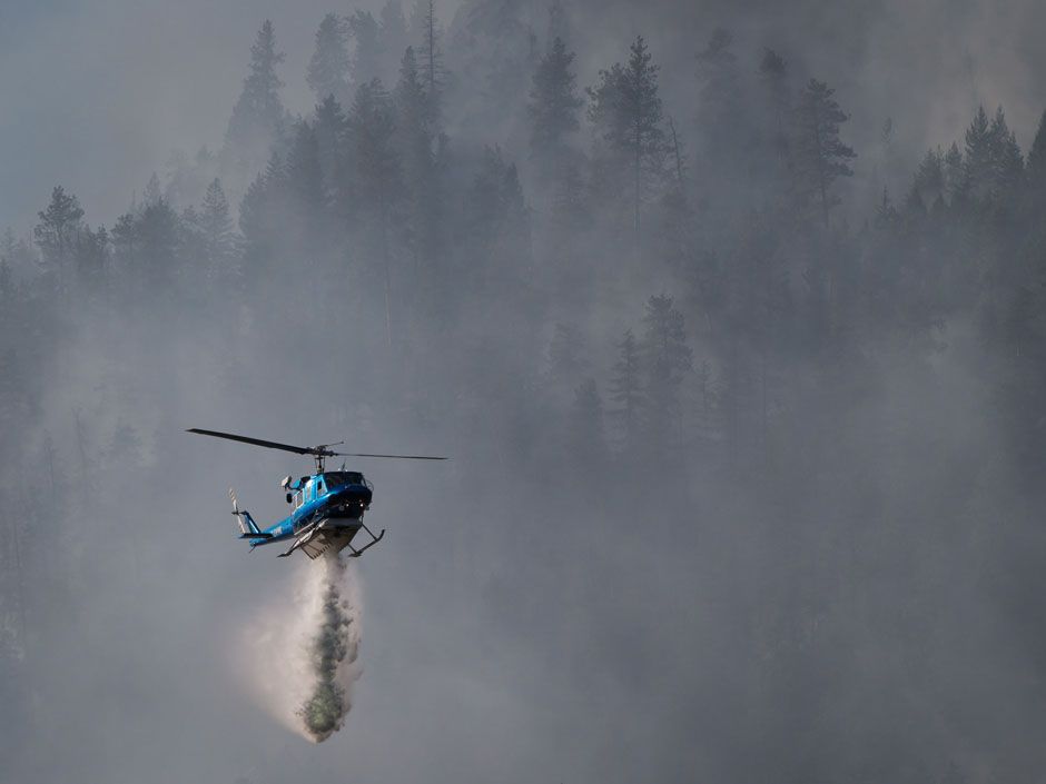 Peachland fire destroys buildings, forces 1,500 from homes | National Post