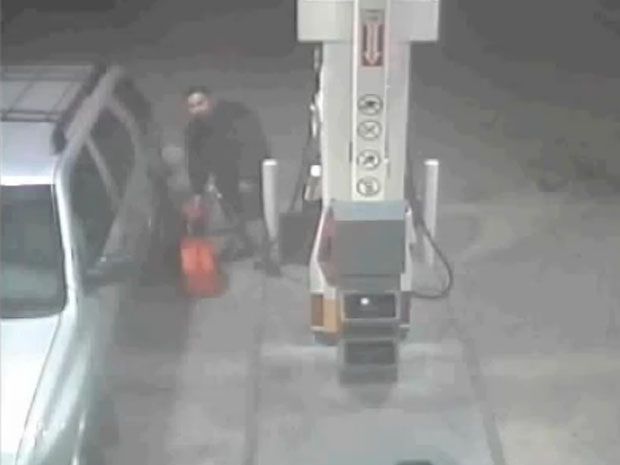 Security footage shows suspect in death of Toronto gas station ...