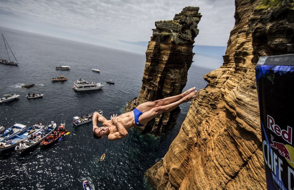 Defying gravity, fear and wisdom, cliff divers end the Red Bull World ...
