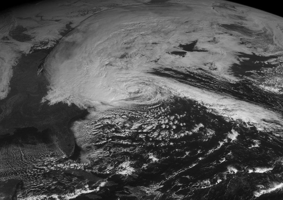 Hurricane Sandy: Astronauts can see 'big swirl' of superstorm from ...