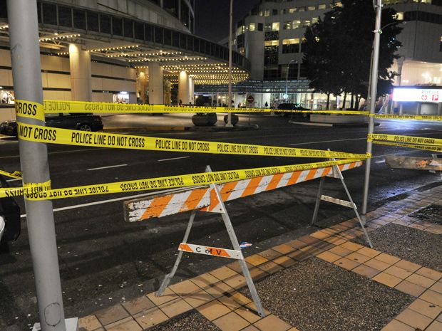 Fairmont Pacific Rim Police standoff with gunman in Vancouver ...