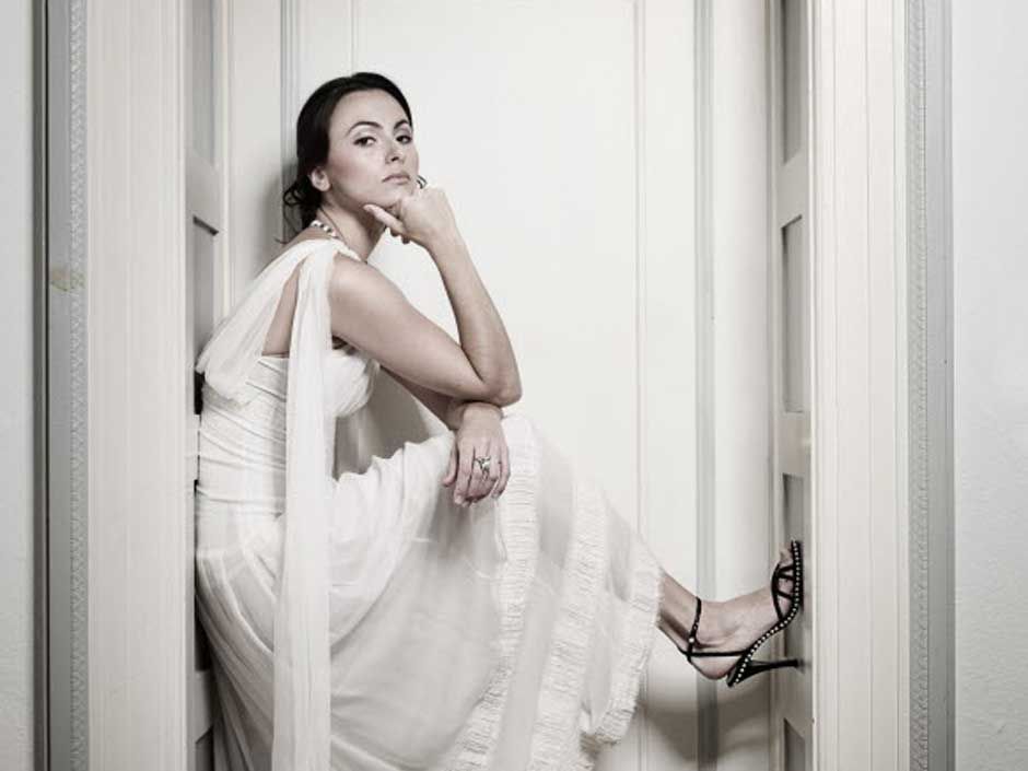 Mezzo-soprano Isabel Leonard will make her COC debut as Sesto ...