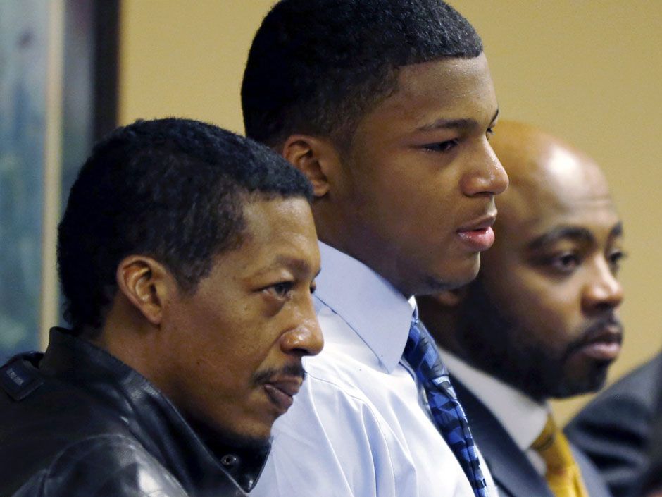 Fathers of teens in Steubenville rape case apologize to victim, family ...