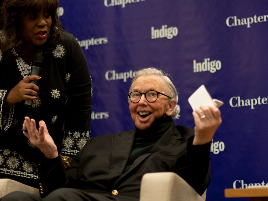 Roger Ebert Dead: Movie critic for Chicago Sun-Times died of cancer ...