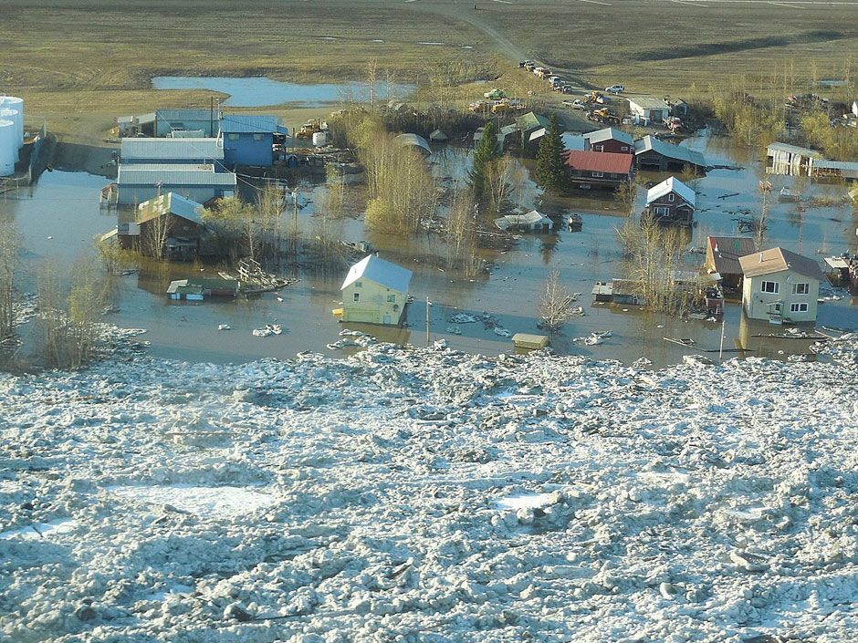 Alaska ice-clogged river finally breaks up, spars nervous community ...