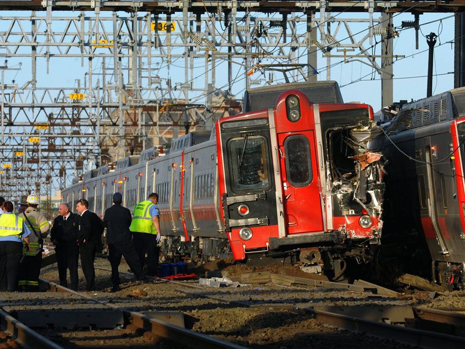 Connecticut train crash passengers describe chaotic scene after ...