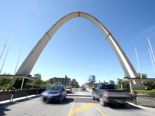 Dufferin Street bridge 'isn't safe': Structure to close for 18-month ...