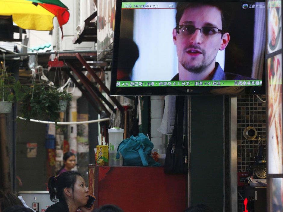 NSA leaker Edward Snowden breaks silence, vows to fight extradition ...