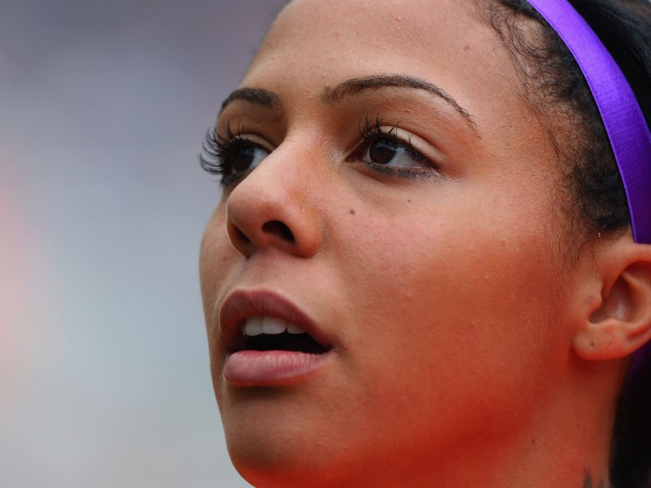 Canadian-born Sydney Leroux taunts crowd after scoring goal for U.S ...
