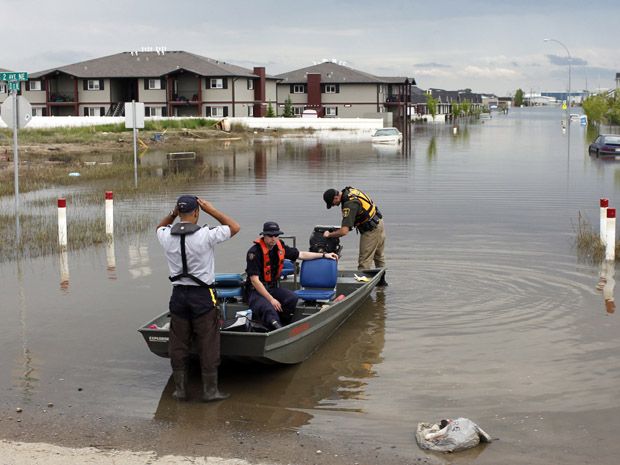 Alberta to help victims in flood zones for last time as province urges ...