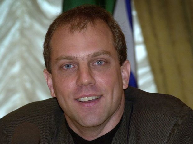 Citizens of Canada's 'entitlement state' pay too much tax, get little ...