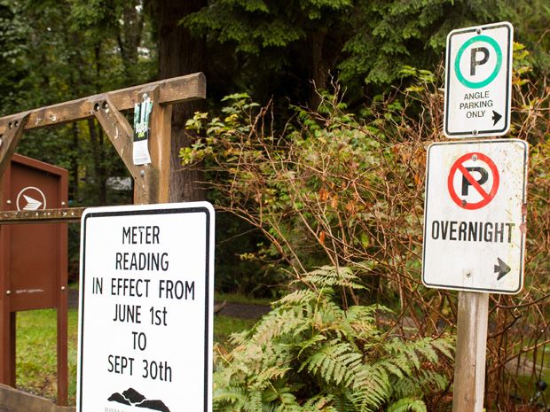 B.C. councillor aims to solve community's 'serious sign problem' by ...