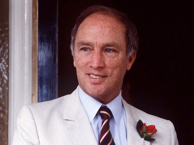Toronto councillors want to name a landmark after Pierre Trudeau, but ...