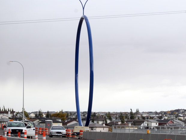 Calgary mayor hates 'awful' new public art installation — a large blue ...