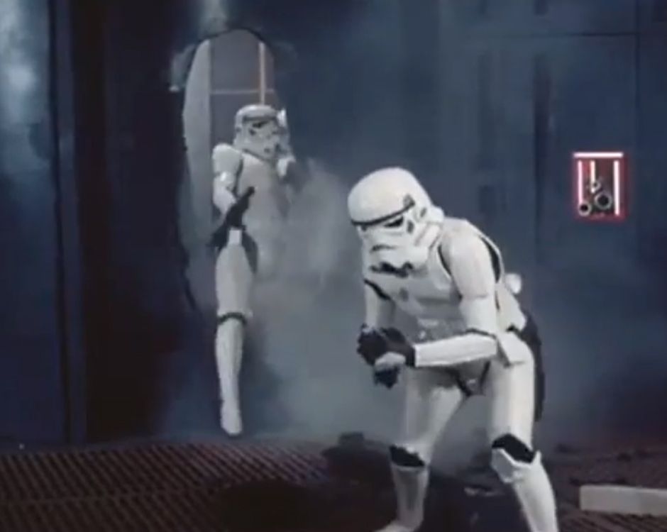 Never-before-seen Star Wars blooper reel features slippery ...