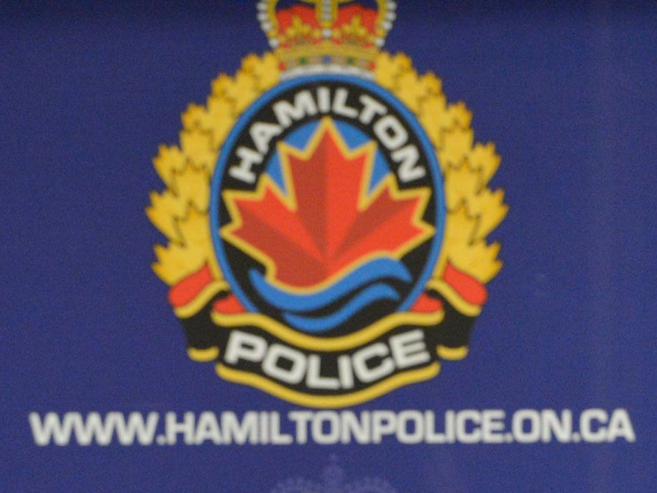 Veteran Hamilton cop dies after shooting himself in police station ...