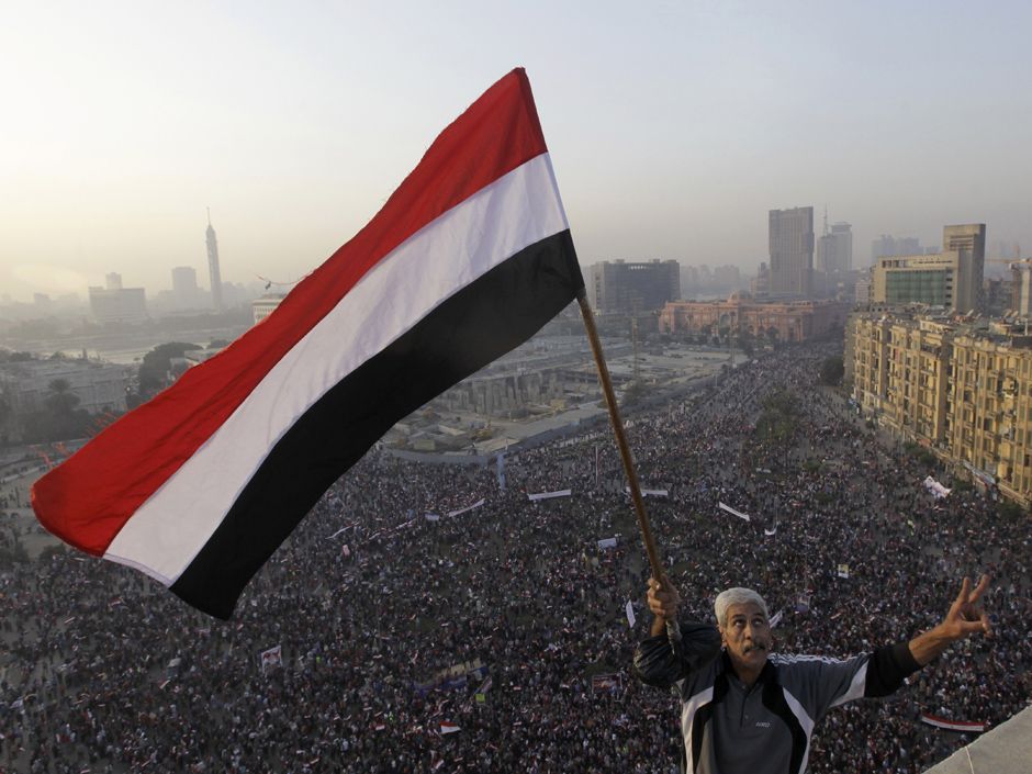 Egypt's celebrates third anniversary of 2011 uprising with dancing ...