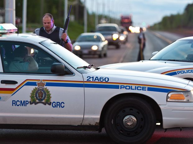Moncton shooting leaves city under virtual siege as RCMP hunts Justin ...