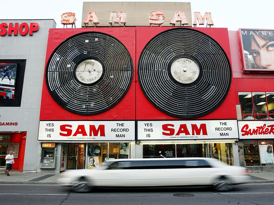 Toronto planning to pull iconic Sam the Record Man sign from storage ...