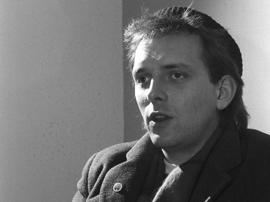 Rik Mayall, pioneering British comic and star of The Young Ones and ...