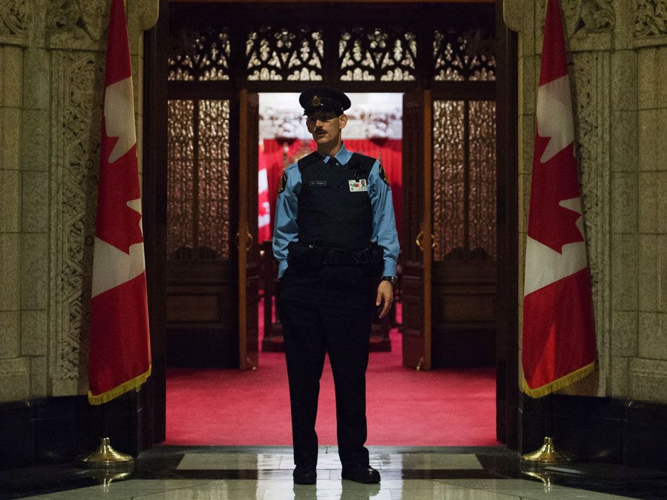 Packing heat on the Hill: Senate security guards to get guns | National ...
