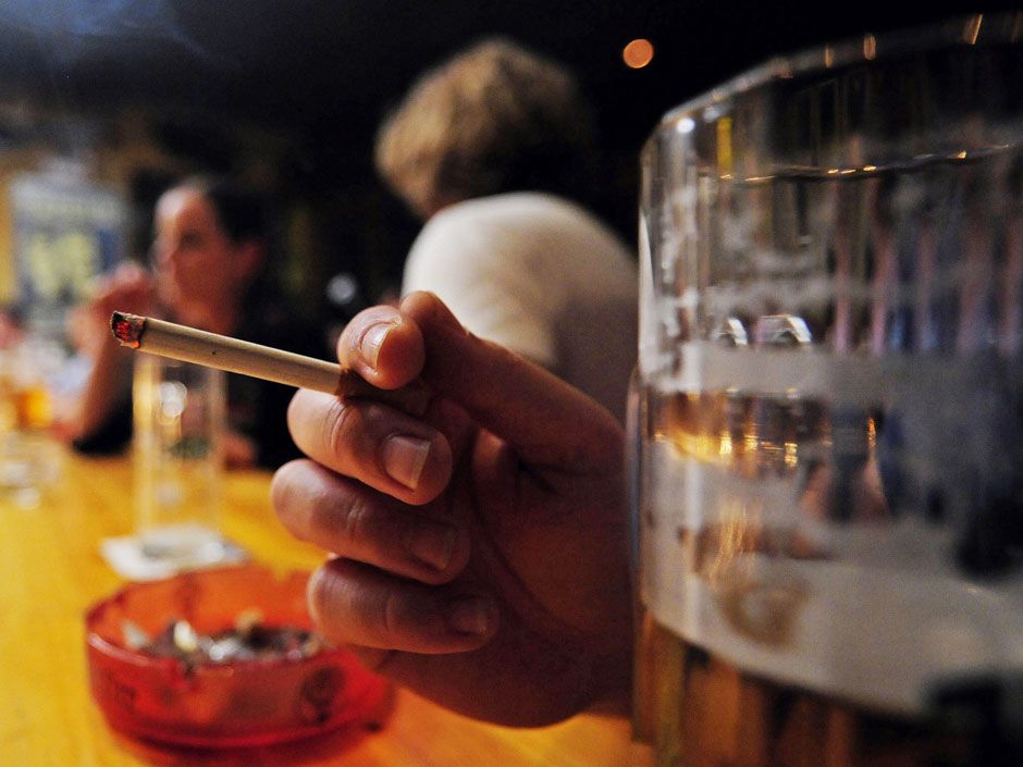 Life expectancy calculator points to alcohol, tobacco consumption as ...