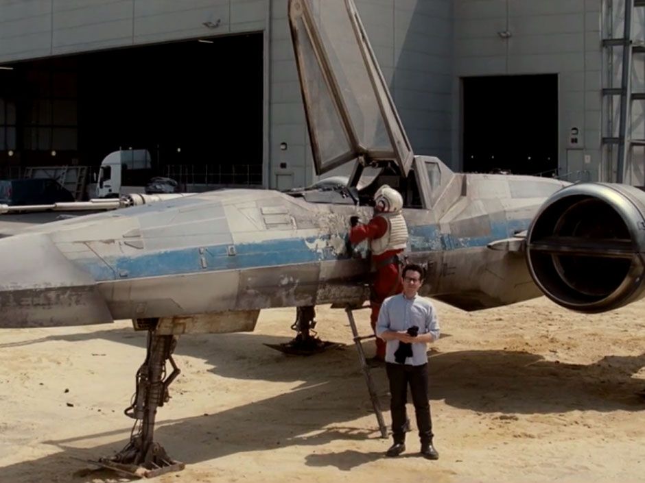 Star Wars: Episode VII X-Wing revealed in new video from director J.J ...