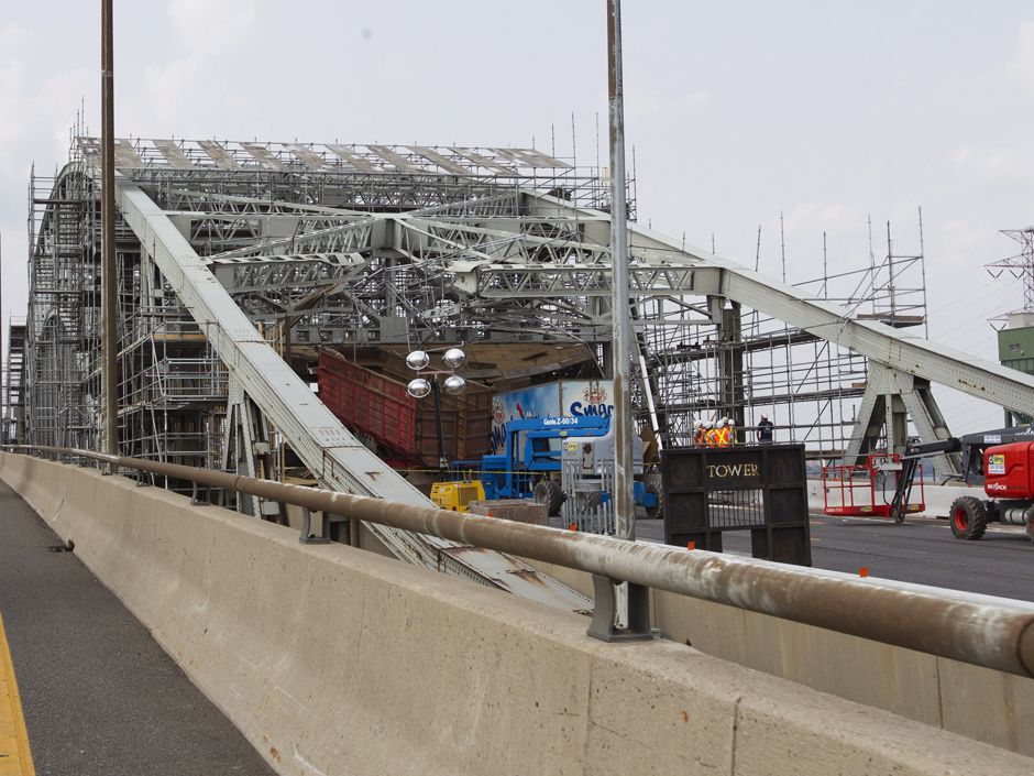 Toronto-bound Burlington Skyway Bridge to reopen Monday evening ...