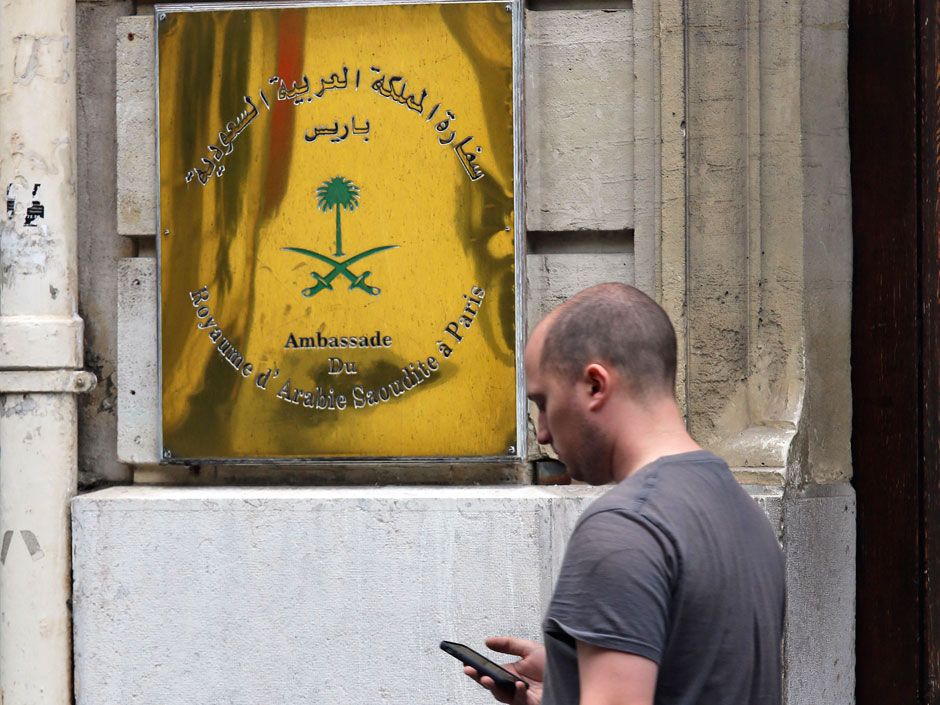 Armed robbers ambush Saudi prince’s convoy in Paris, steal $360K in ...