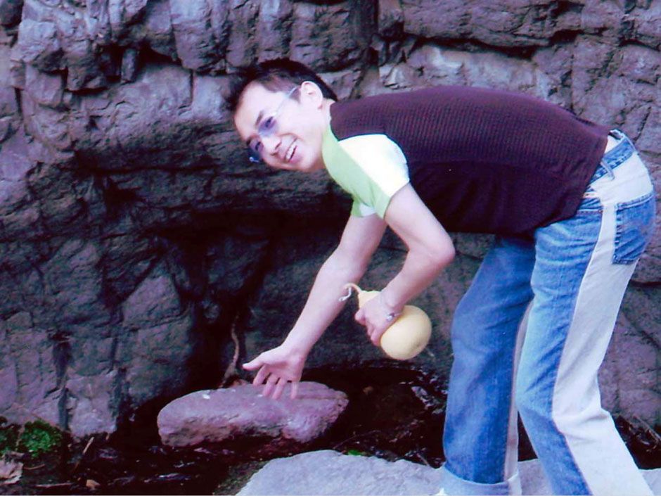 Luka Rocco Magnotta jury sees video of killer leaving apartment for the ...