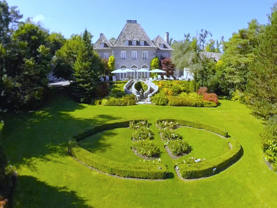 This ‘storybook’ Toronto mansion with 10 bedrooms, Olympic-sized indoor ...
