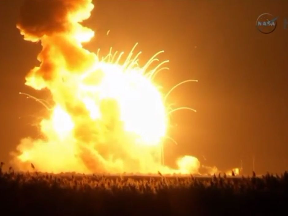 NASA rocket explodes on launch pad | National Post