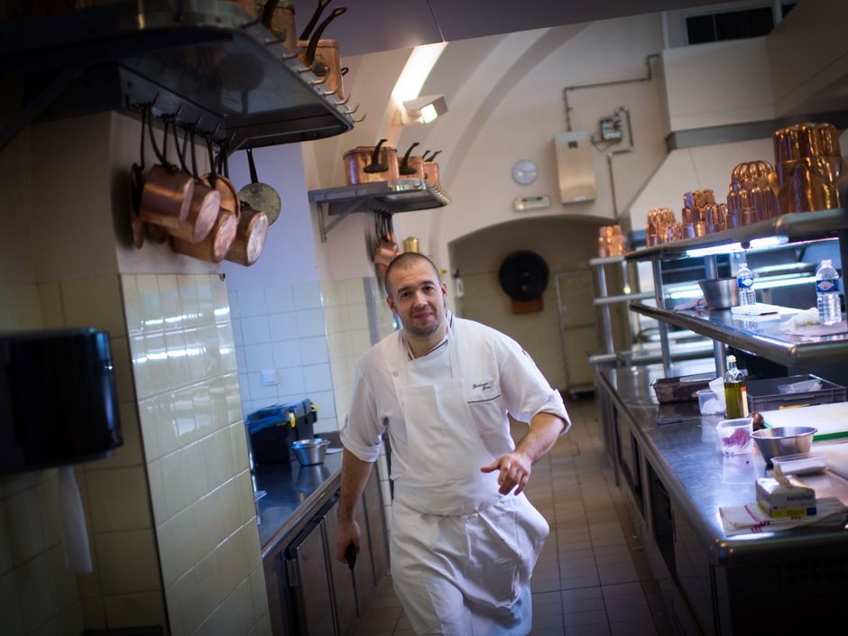 Chefs 'lift the lid' on violence in French kitchens: Scalding, kicking ...