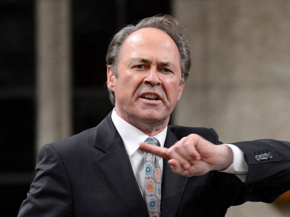 Robyn Urback: Pat Martin takes a stand against Parliament's cotton ...