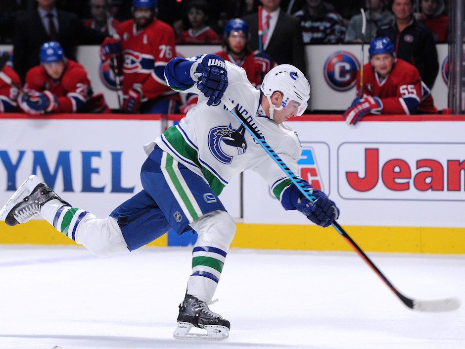 Vancouver Canucks' Alex Burrows out for Game 4 after suffering apparent ...