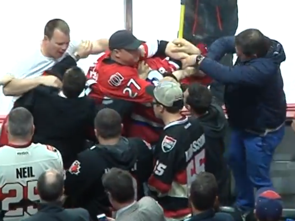 Fight breaks out between Montreal Canadiens, Ottawa Senators fans in ...