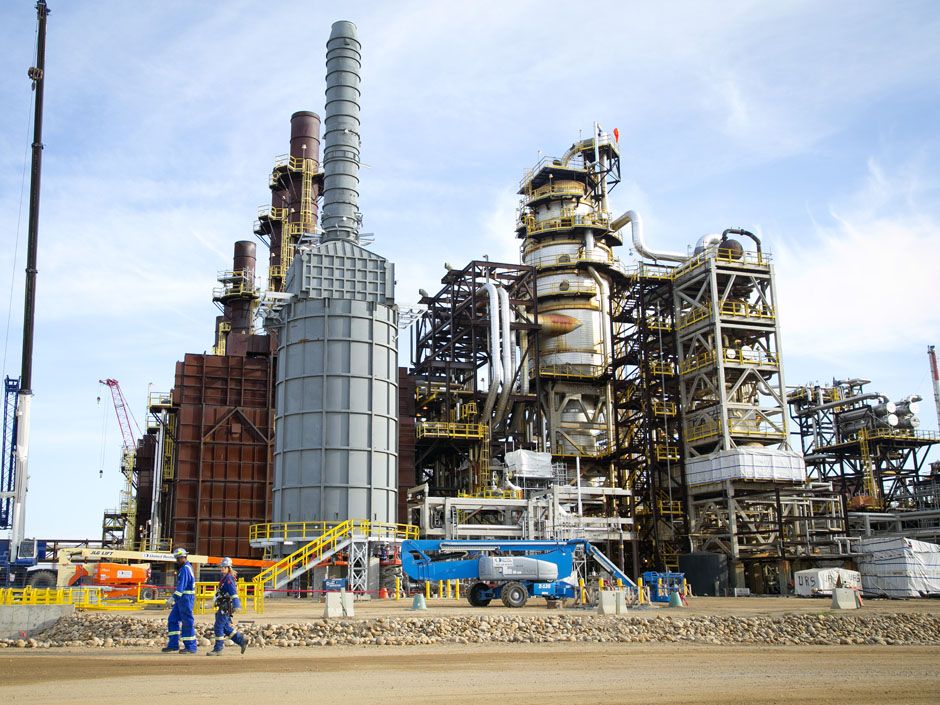 Nexen pipeline ruptures, spilling five million litres of emulsion near ...