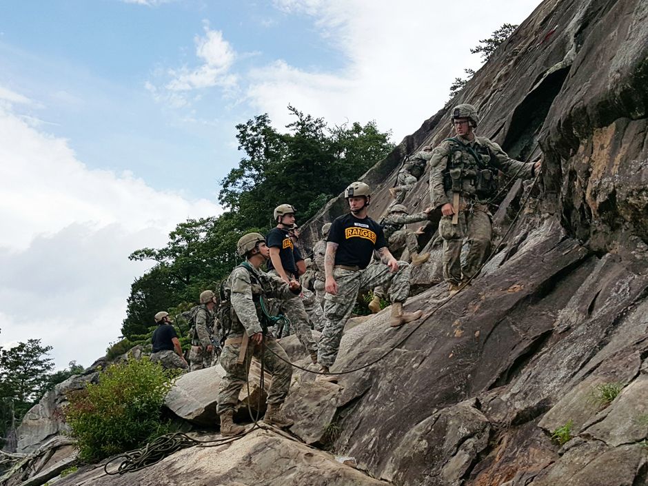 First women advance to next stage of gruelling U.S. Army Ranger tests ...