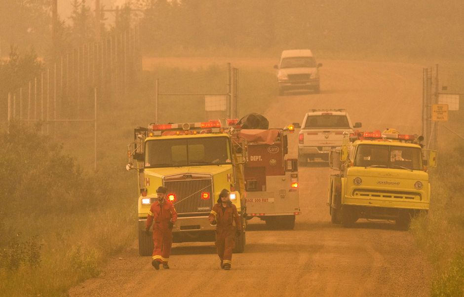 The battle for La Ronge: Soldiers join desperate fight to save ...