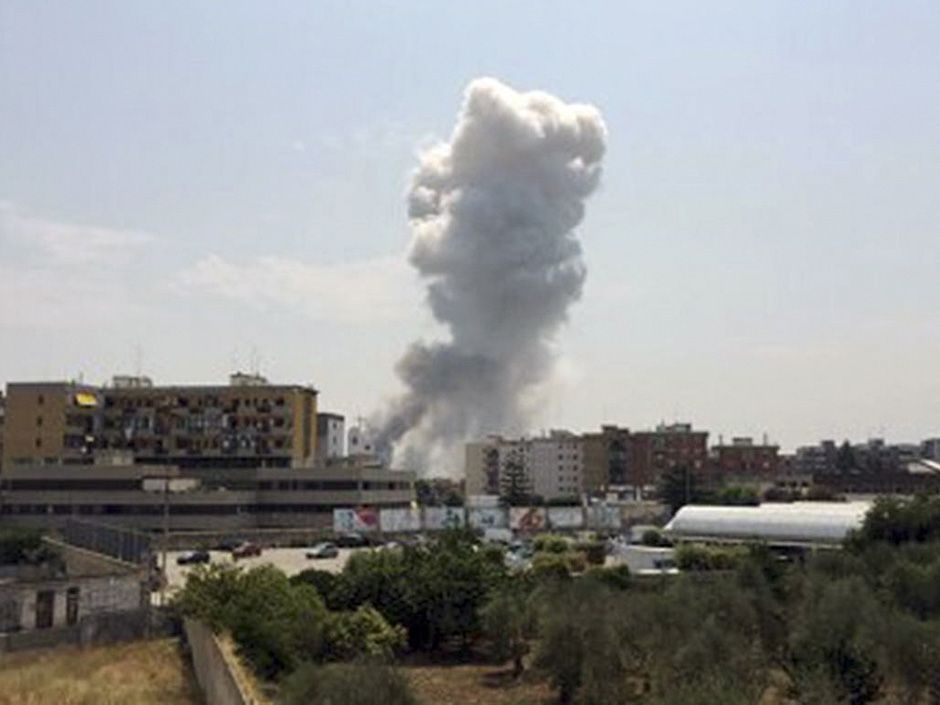 Explosion at fireworks factory kills seven people in Italy, and more ...