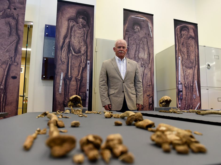 Excavation in Jamestown unearths secrets of first English settlement in ...