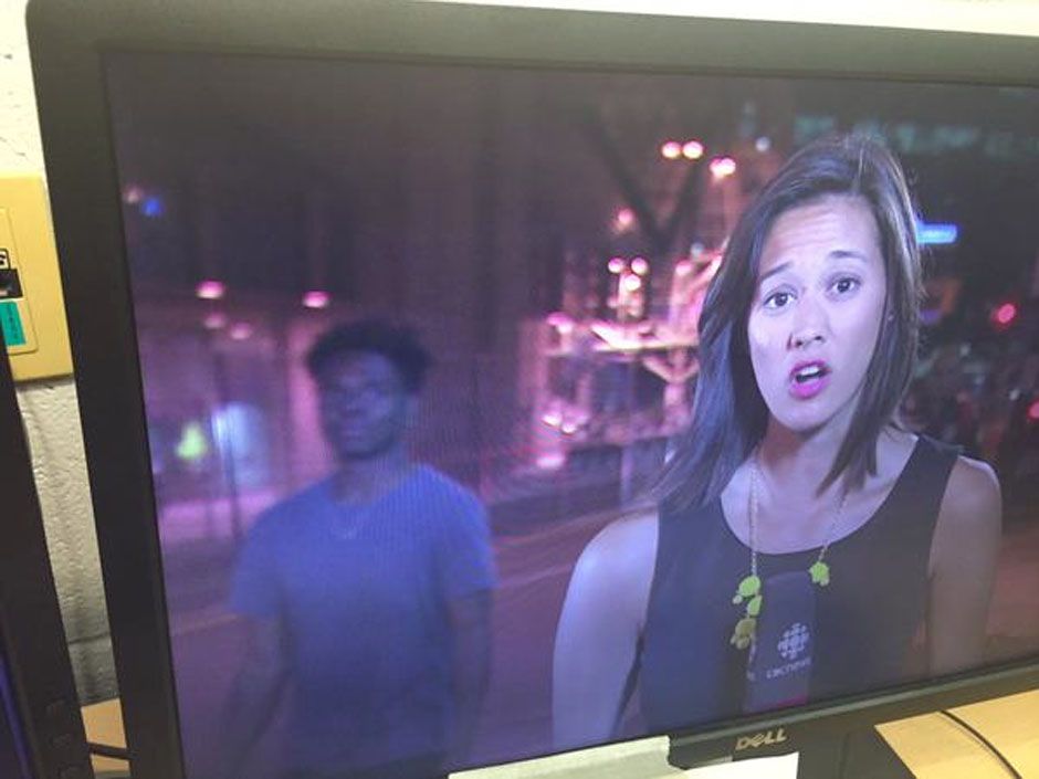 Toronto police working to ID man who yelled FHRITP at Toronto CBC ...