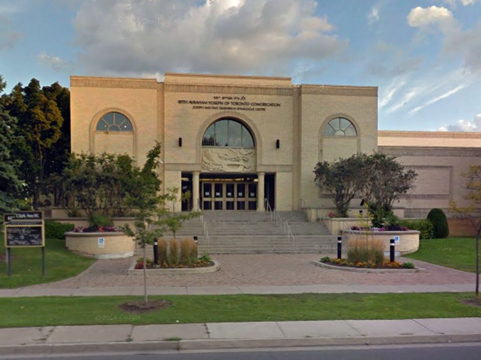 Toronto Jewish community on alert after threats by hooded men taking ...