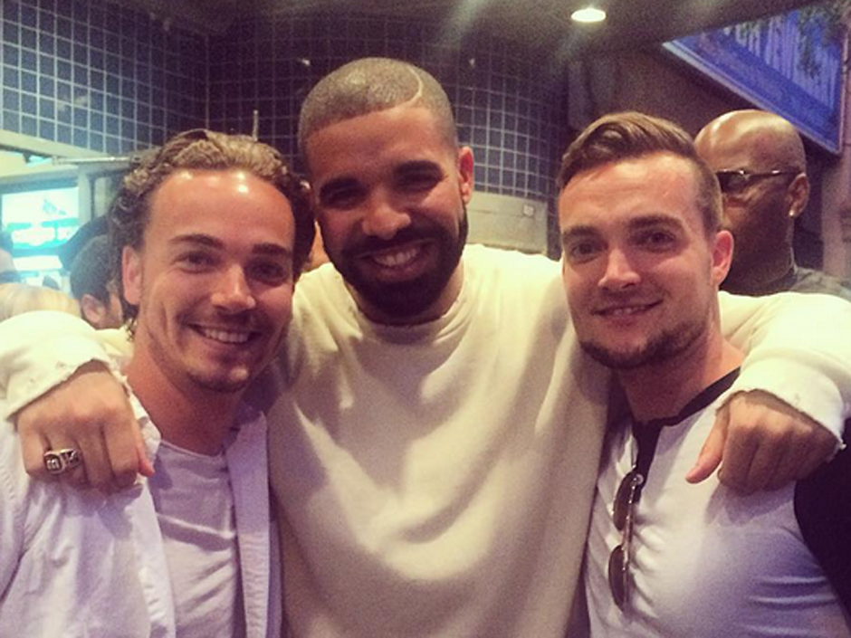 Drake was all smiles reuiniting with his old Degrassi co-stars ...