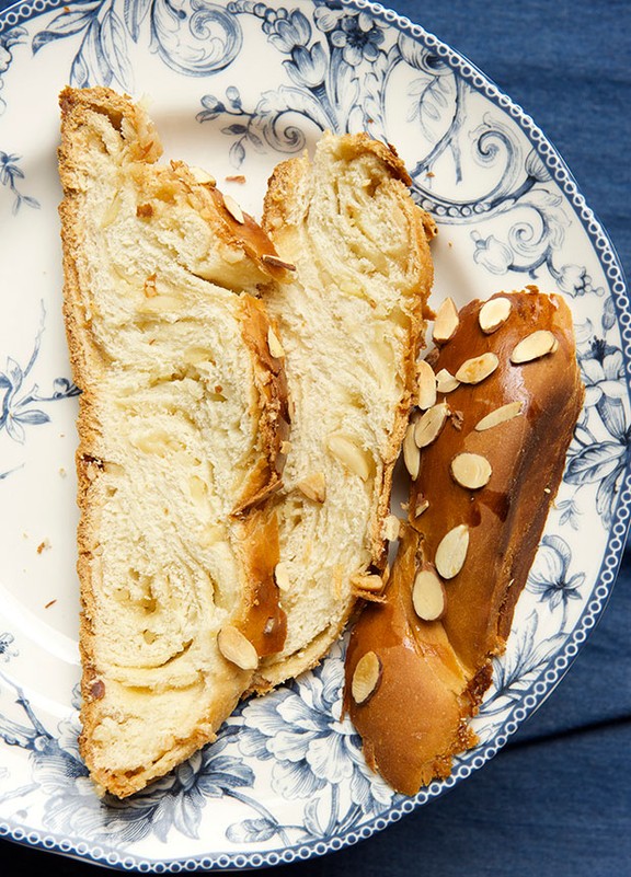 A stuffed New Year challah is even sweeter: Recipes for fig challah ...